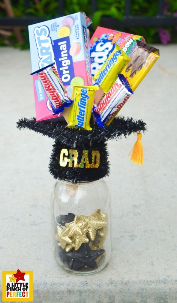 DIY Graduation Candy Bouquet Gift – Sweet, Simple & Budget-Friendly - A ...
